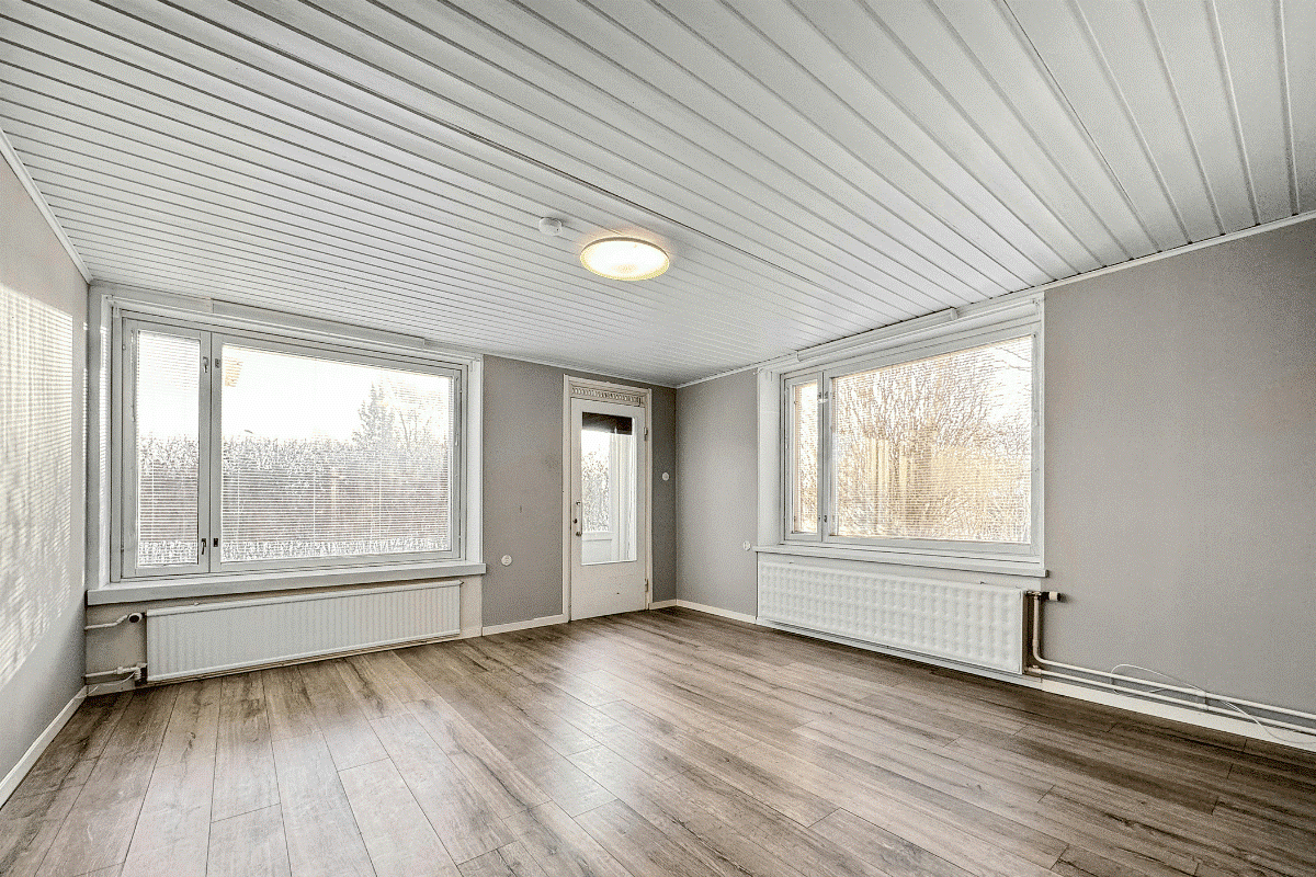 Ceiling Panels for Moisture Control in Dubai Bathrooms & Kitchens